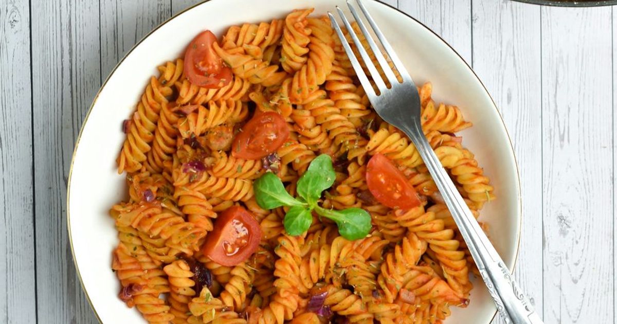 Pasta does not make you fat and helps counteract abdominal fat and ...